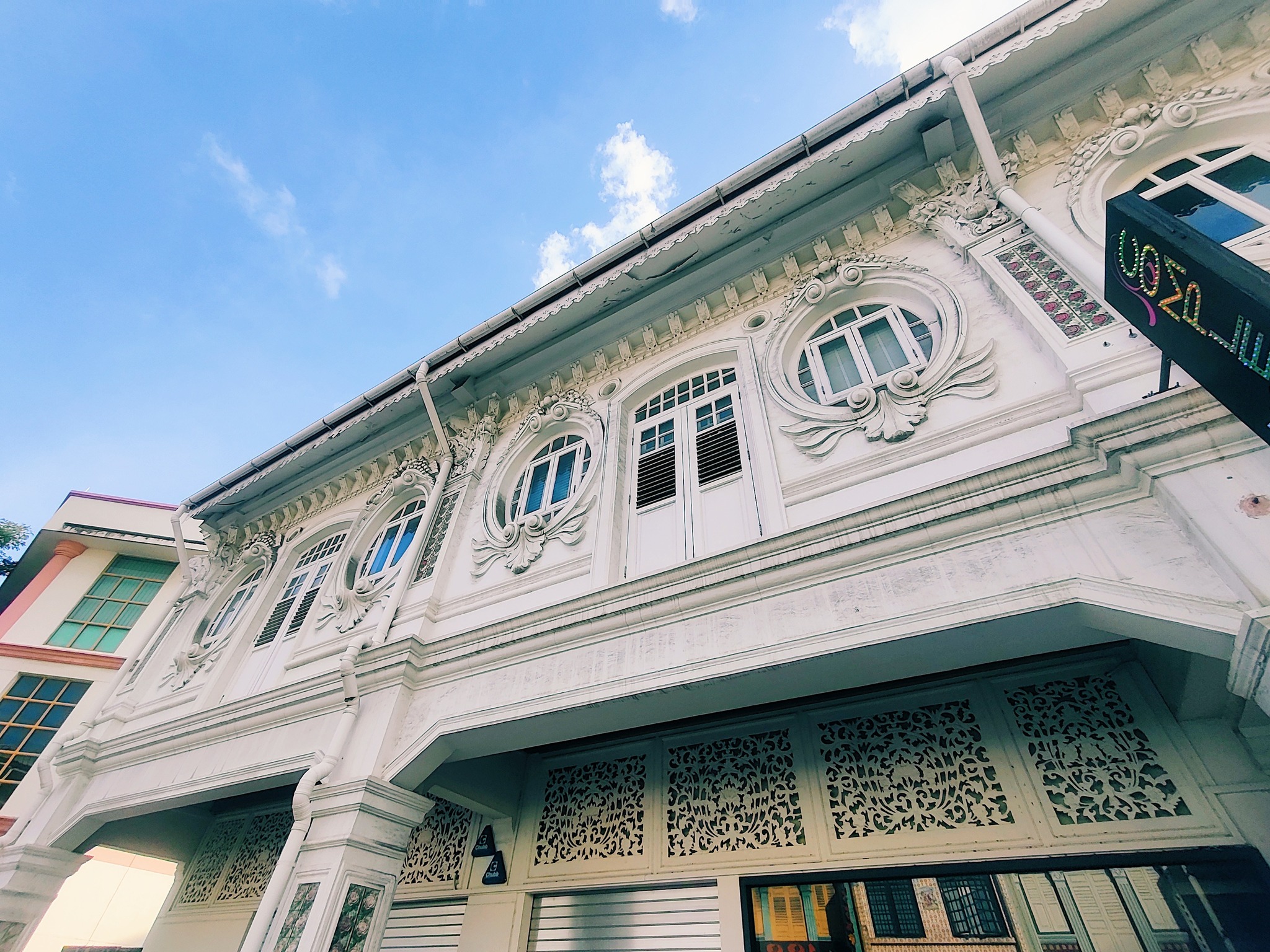 Conserved Shophouse Invested in 2020 Use: F&B and Office